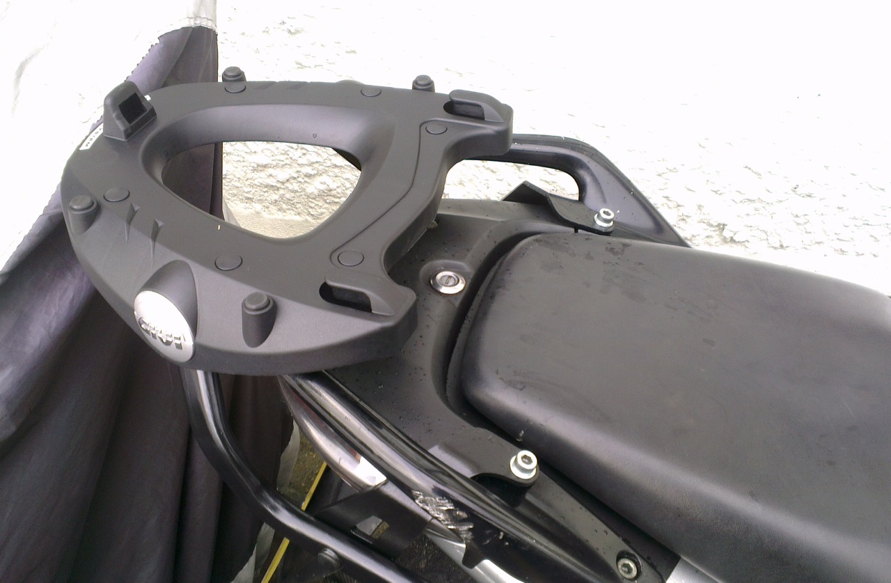Fitting a Honda CBF500 Givi Rack - Beginner Biker Adventures