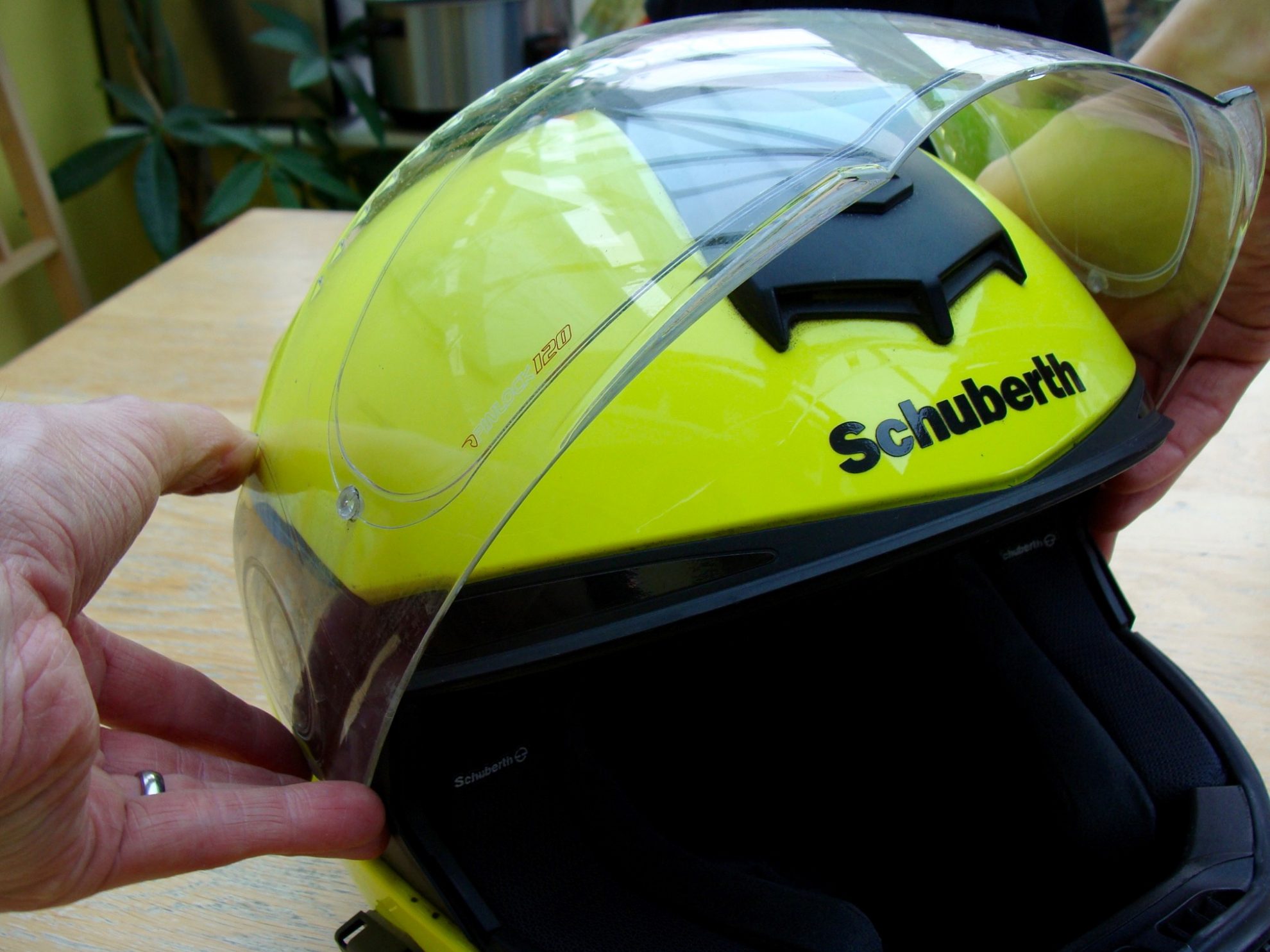 Pinlock Fogging Up - Maintenance Time - Beginner Biker Adventures