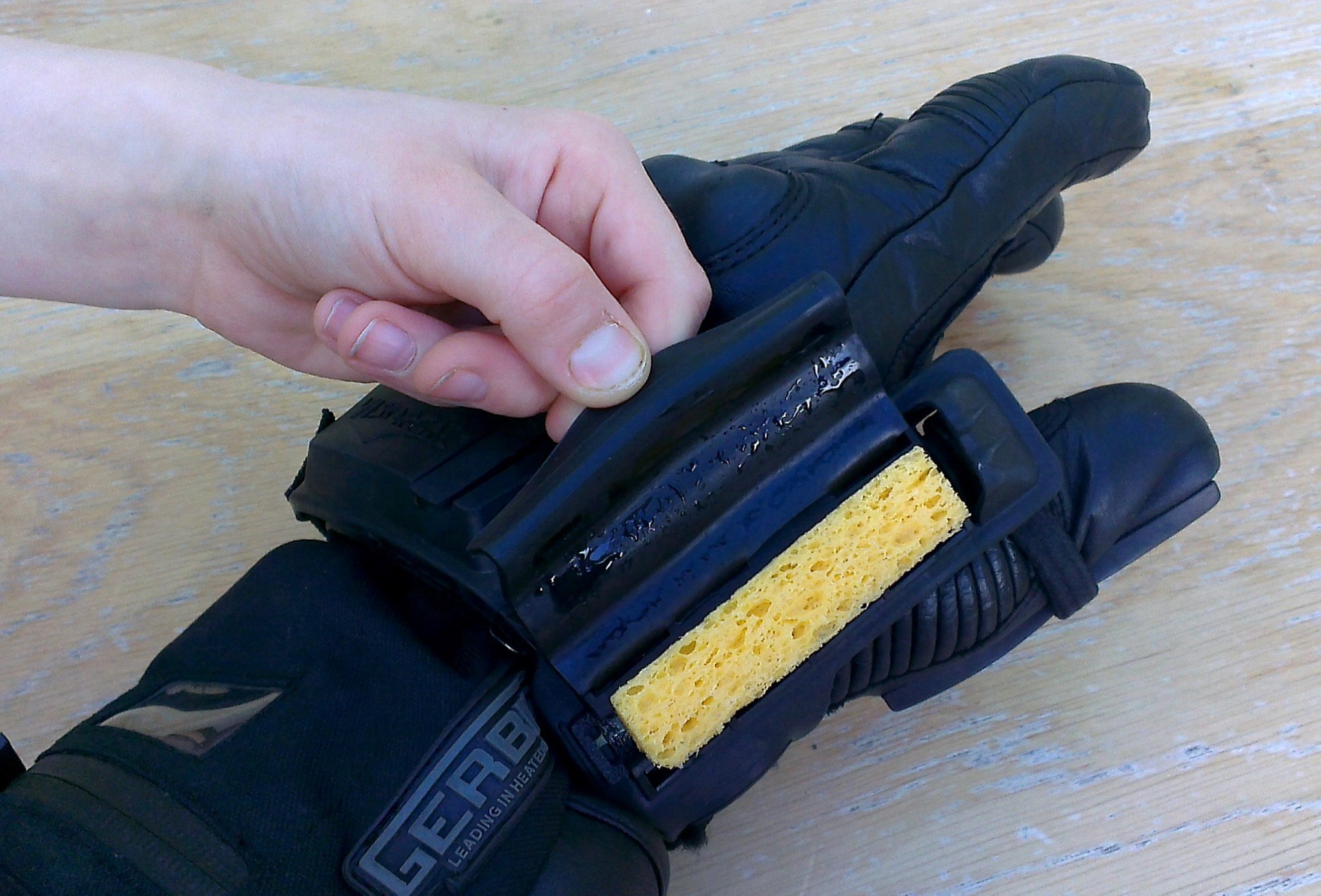 Visorcat Visor Cleaning Glove Gadget Review - Beginner Biker Adventures