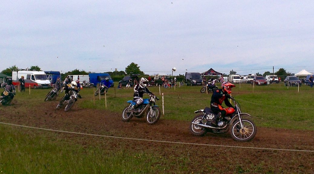 Pre-65 Vintage Motocross Scramble at Marks Tey | Beginner Biker Adventures