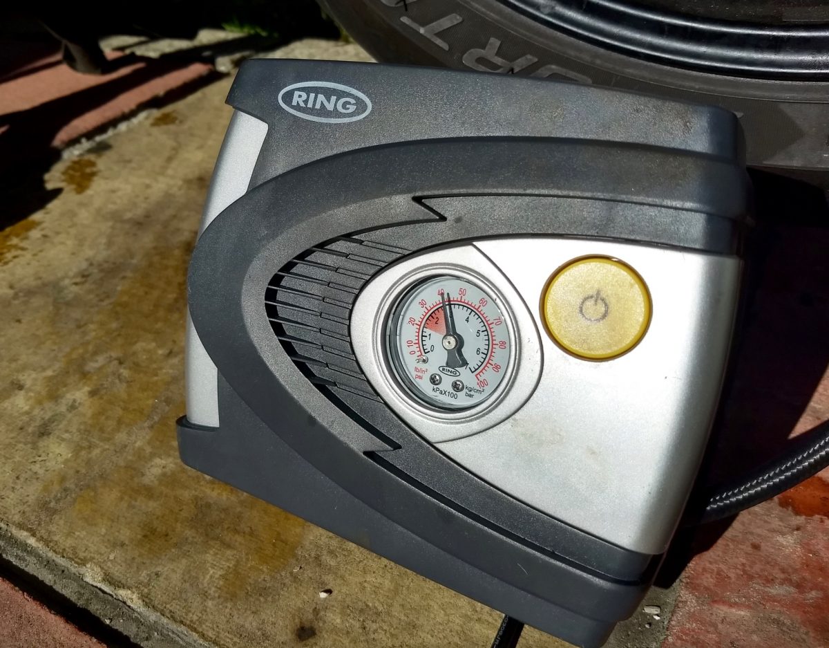 Ring Analogue Air Compressor Pump Long Term Review - Beginner Biker ...
