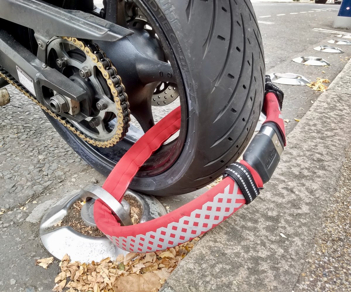 Litelok Gold Moto 108 Lightweight Motorcycle Security Chain Review ...